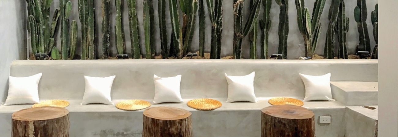 ADOR Coffee - Điểm hẹn thư giãn cho những đôi chân mệt nhoài