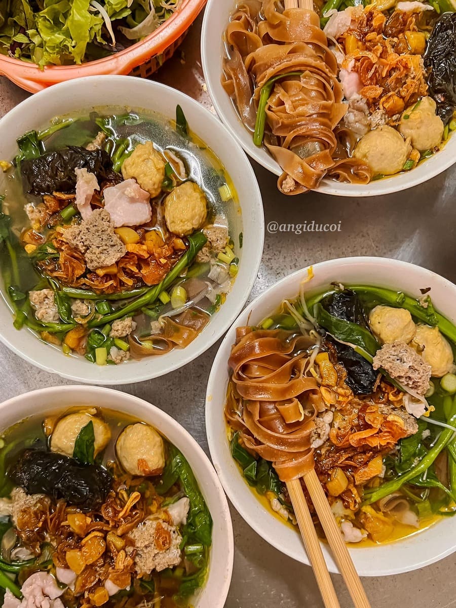 Một ngày khám phá Food tour Hải Phòng cùng hội bạn thân cực chất