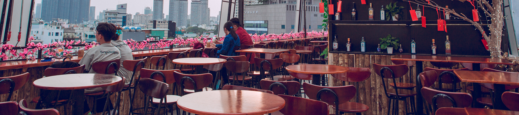 Review Vivu Rooftop, địa điểm ngắm nhìn hoàng hôn tuyệt đẹp