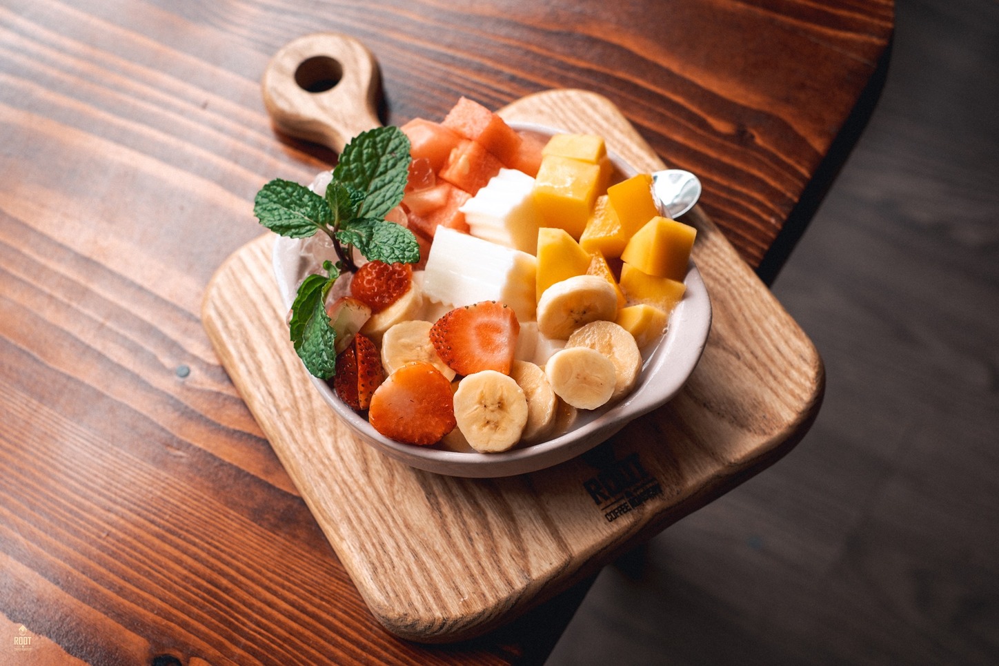 Root Cafe - Quán cà phê đậm chất nghệ sĩ giữa đất cố đô