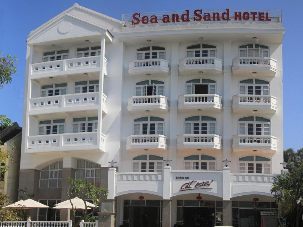Sea and Sand Hotel - Đẹp ngất ngây với tòa lâu đài chuẩn 3 sao năm bên ...