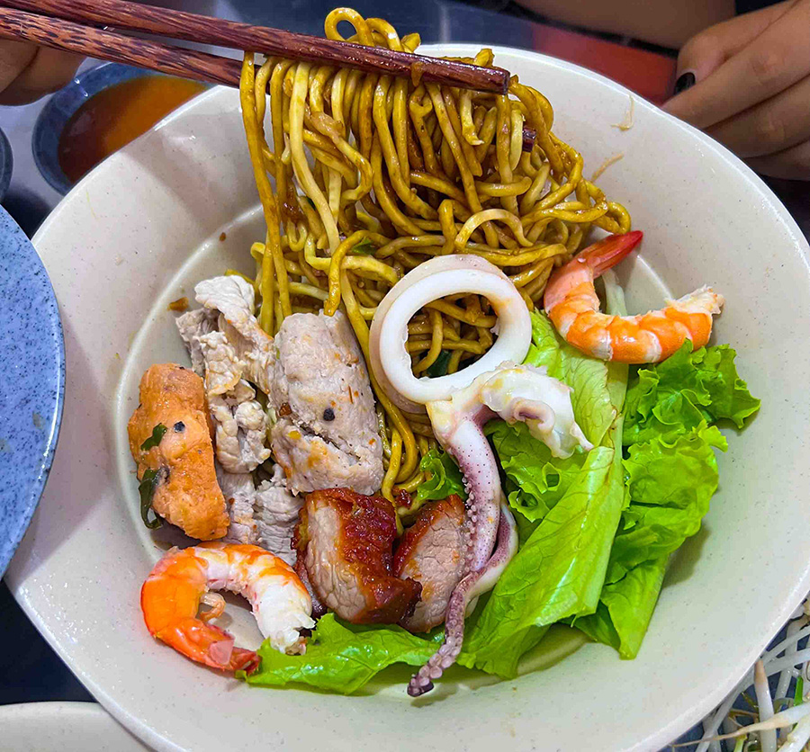 Thưởng thức mì sụa Sóc Trăng, món ăn Trung Hoa thơm ngon khó cưỡng