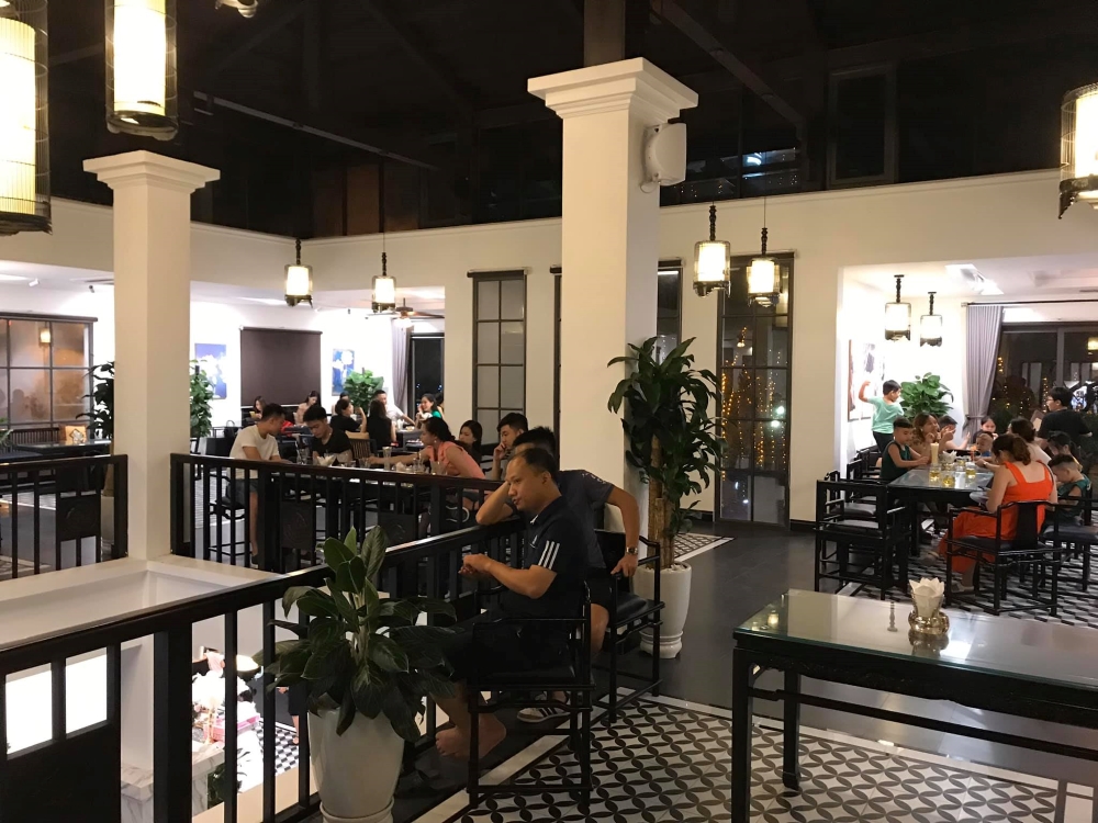 Time Coffee & Bakery - Nơi thời gian lắng đọng