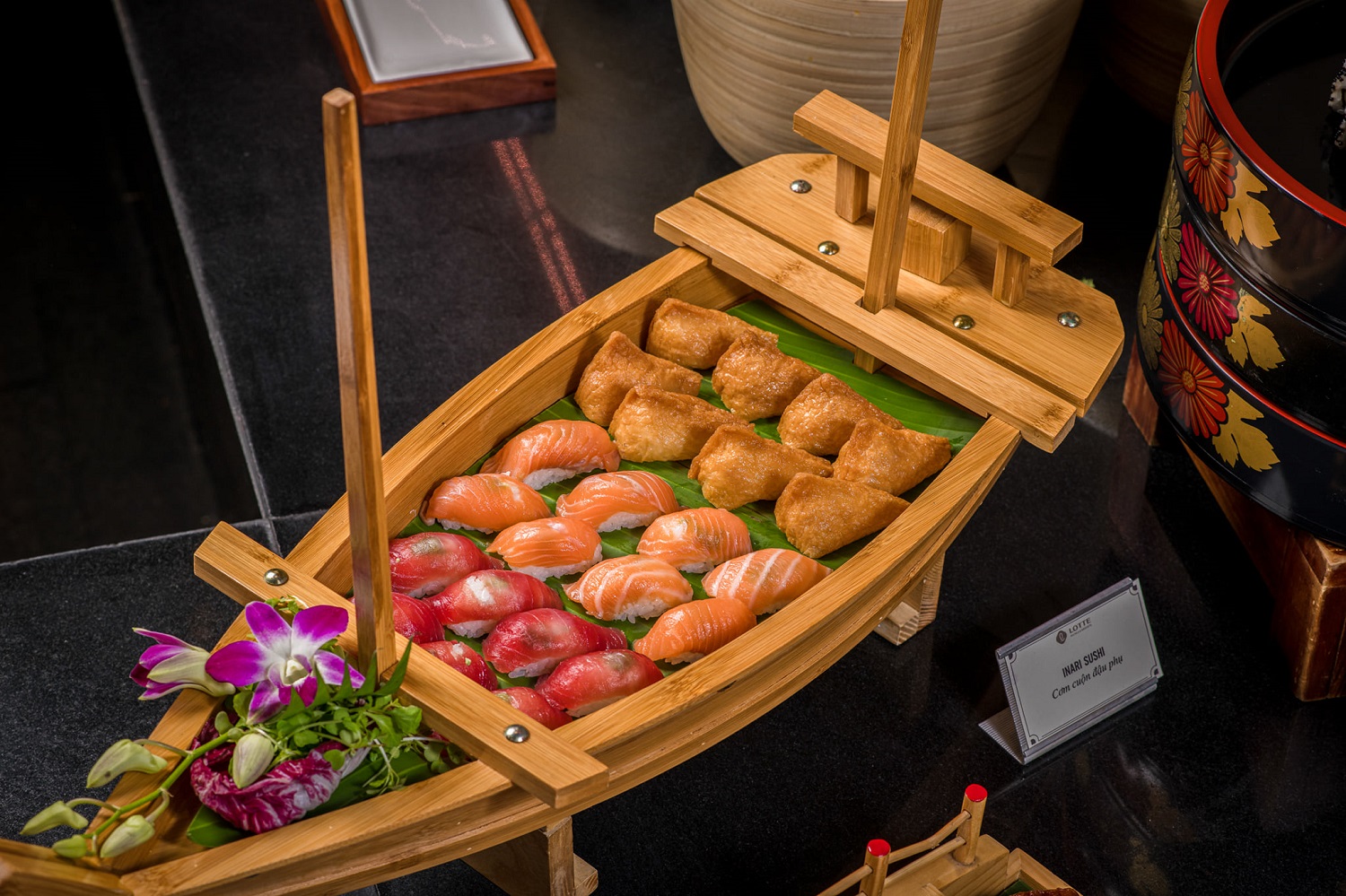 Trải nghiệm ẩm thực độc đáo trong không gian sang trọng, hiện đại tại ...