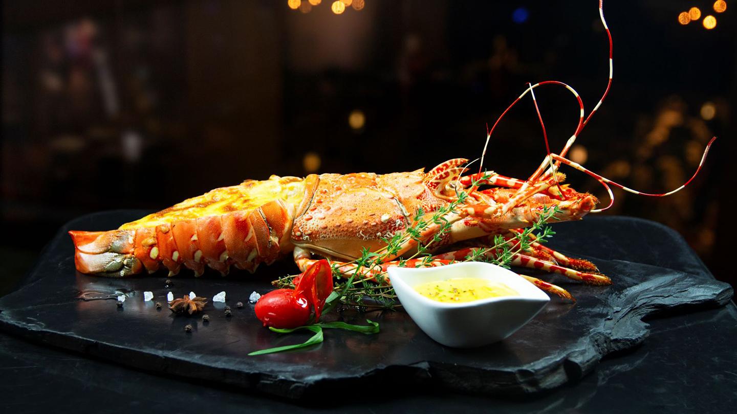 Trải nghiệm ẩm thực độc đáo trong không gian sang trọng, hiện đại tại ...