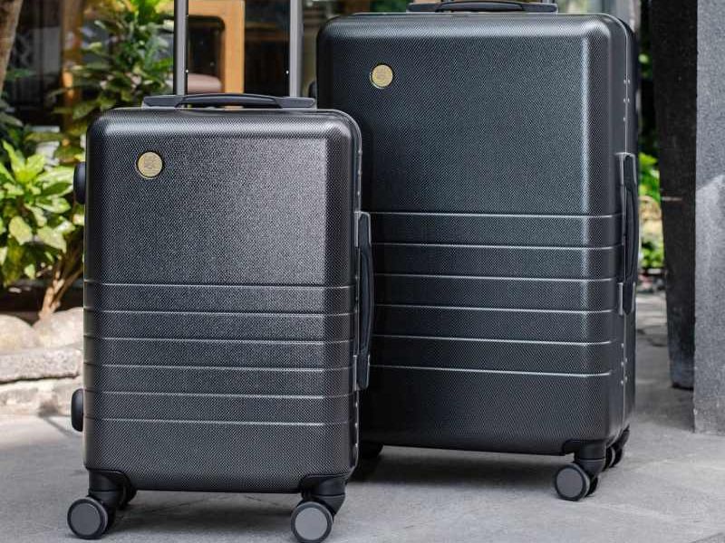 Các mẫu vali nhẹ bền cùng thiết kế thời thượng bạn không nên bỏ qua