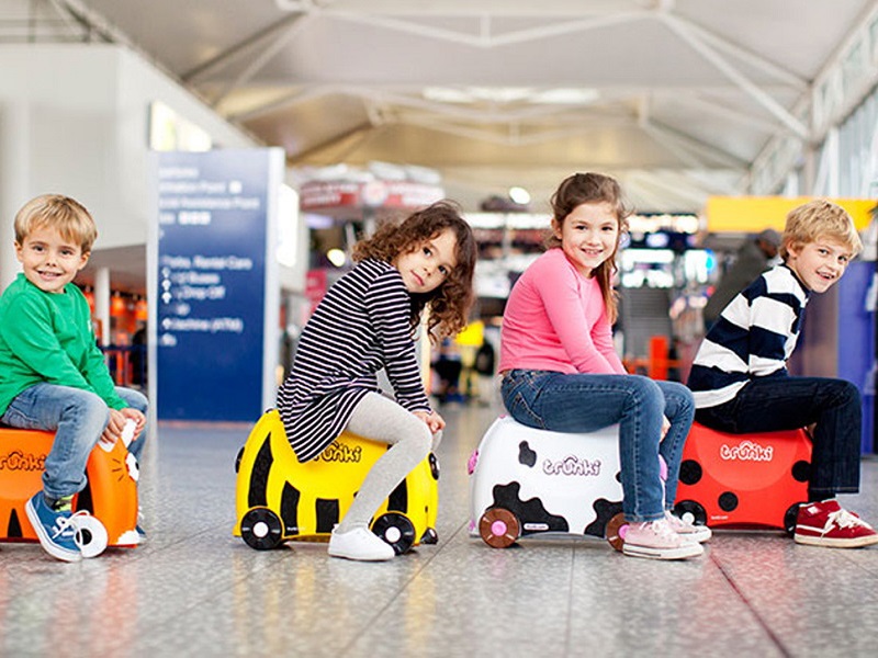 Top 5 mẫu vali cartoon đáng yêu cho mọi lứa tuổi